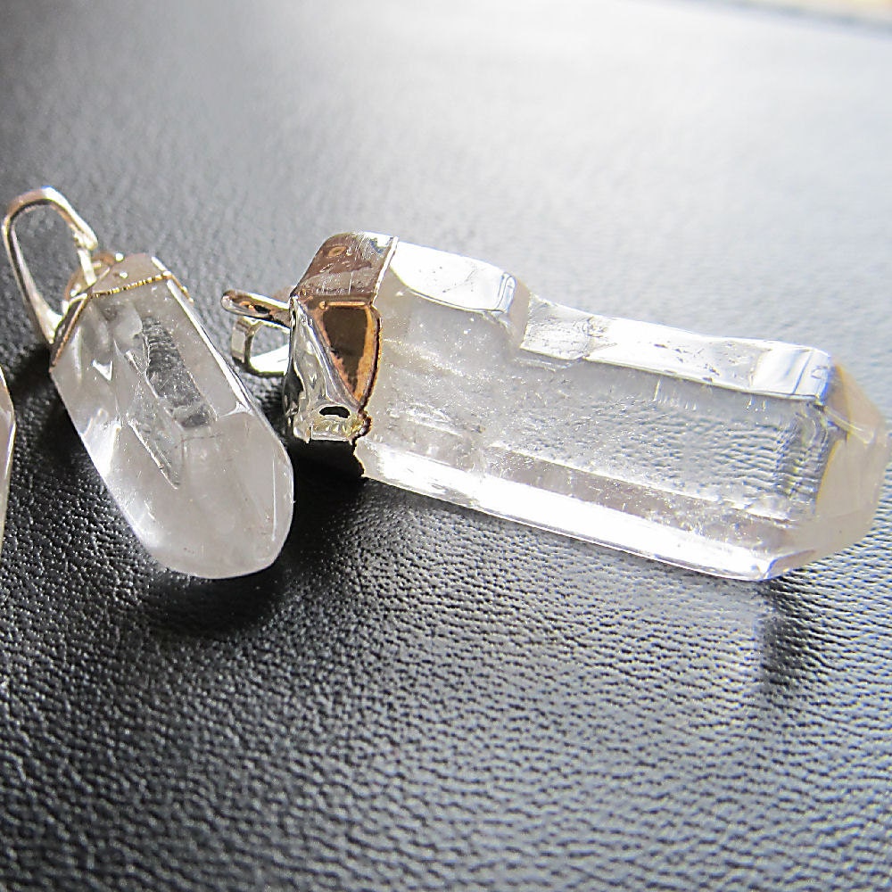 Raw Quartz Crystal Pendant 30mm Clear Rock Quartz Pendant - Etsy