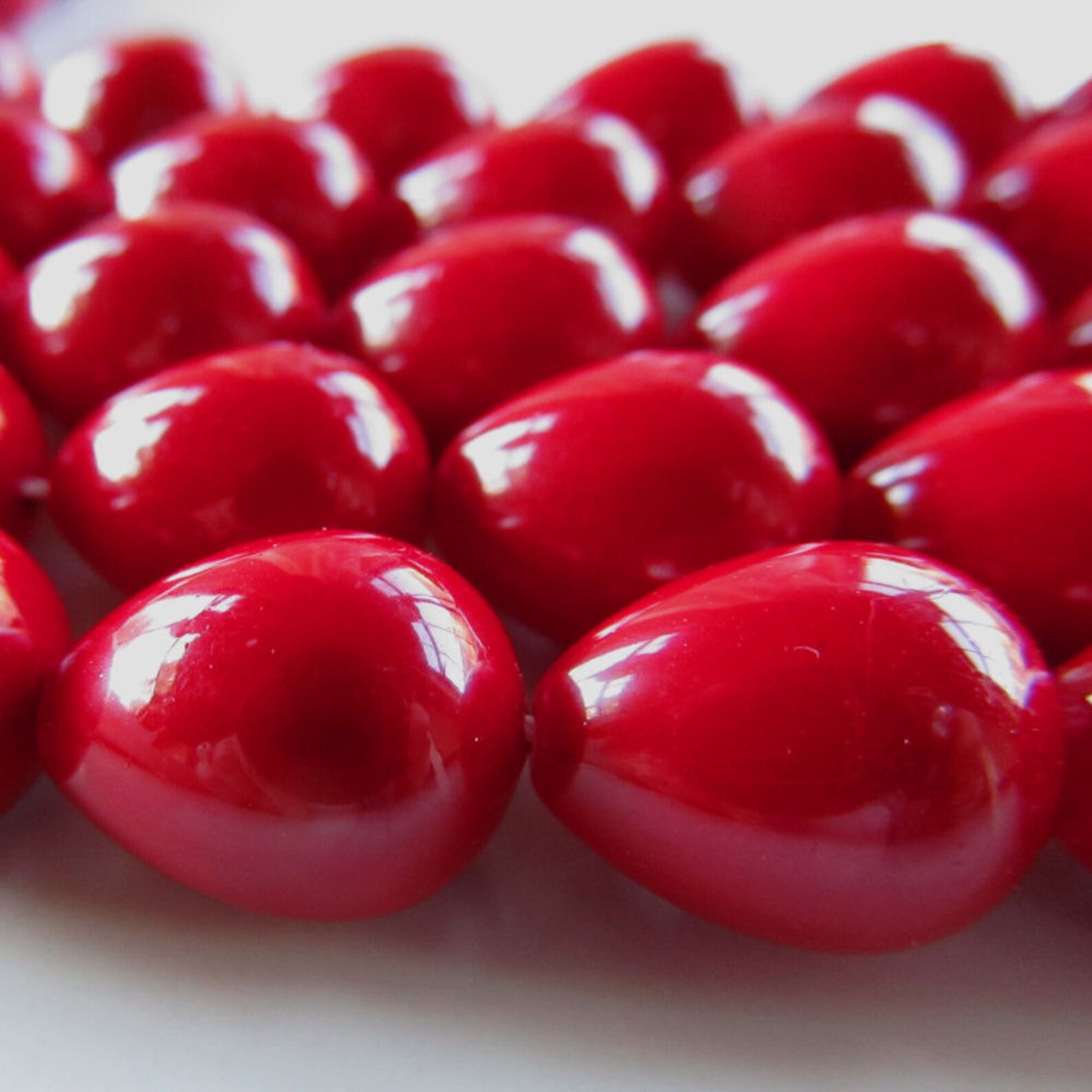 Shell Pearl Beads 15 X 11mm Lustrous Wine Red Shell Pearl - Etsy
