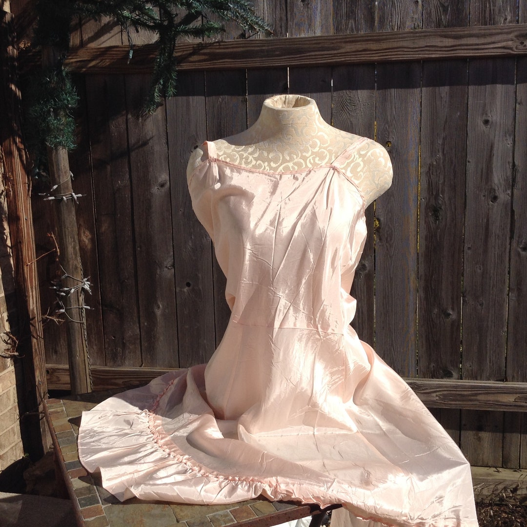 Vintage Val Mode Slip Dress in Shadow-proof Acetate Taffeta With Zipper ...