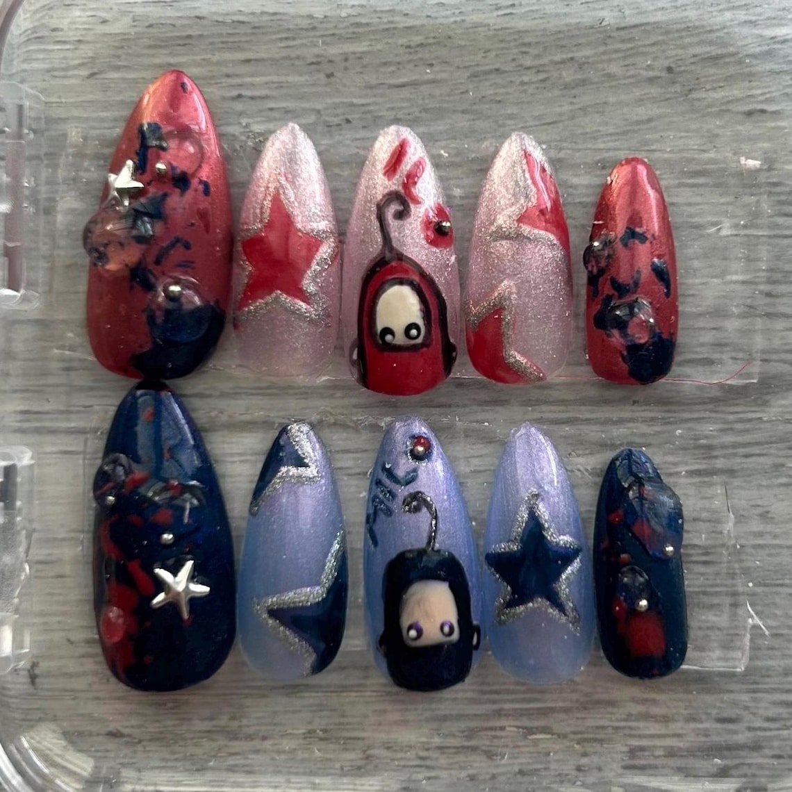 Ilomilo Press on Nails | Billie Eilish Inspired Nail Art, Customisable ...