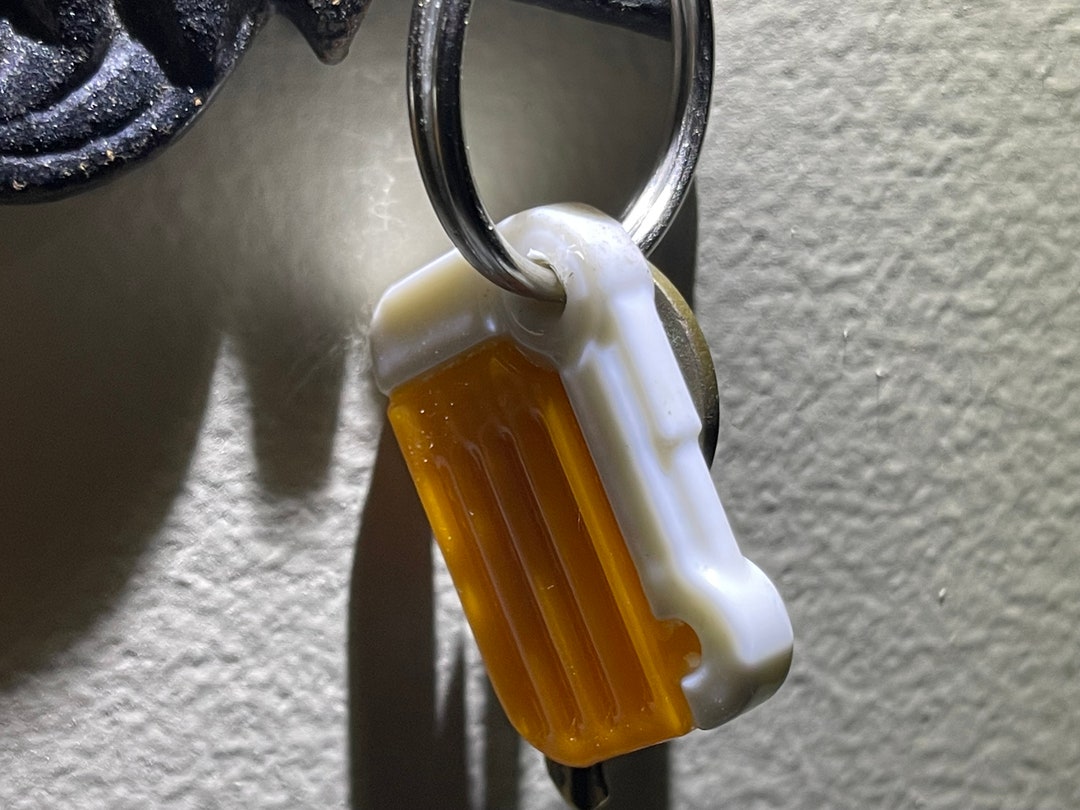 Holotape Keychain Charm – Fallout-inspired Mini Accessory for Fans ...