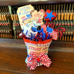 Retro Patriotic Decor Vintage Americana Decoration Red White and Blue ...