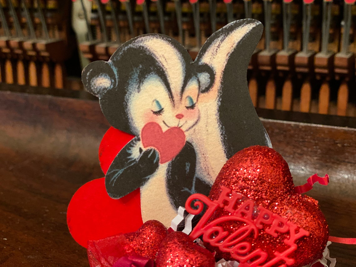 Retro Valentine Skunk Vintage Valentine Day Decor Kitschy Cute | Etsy