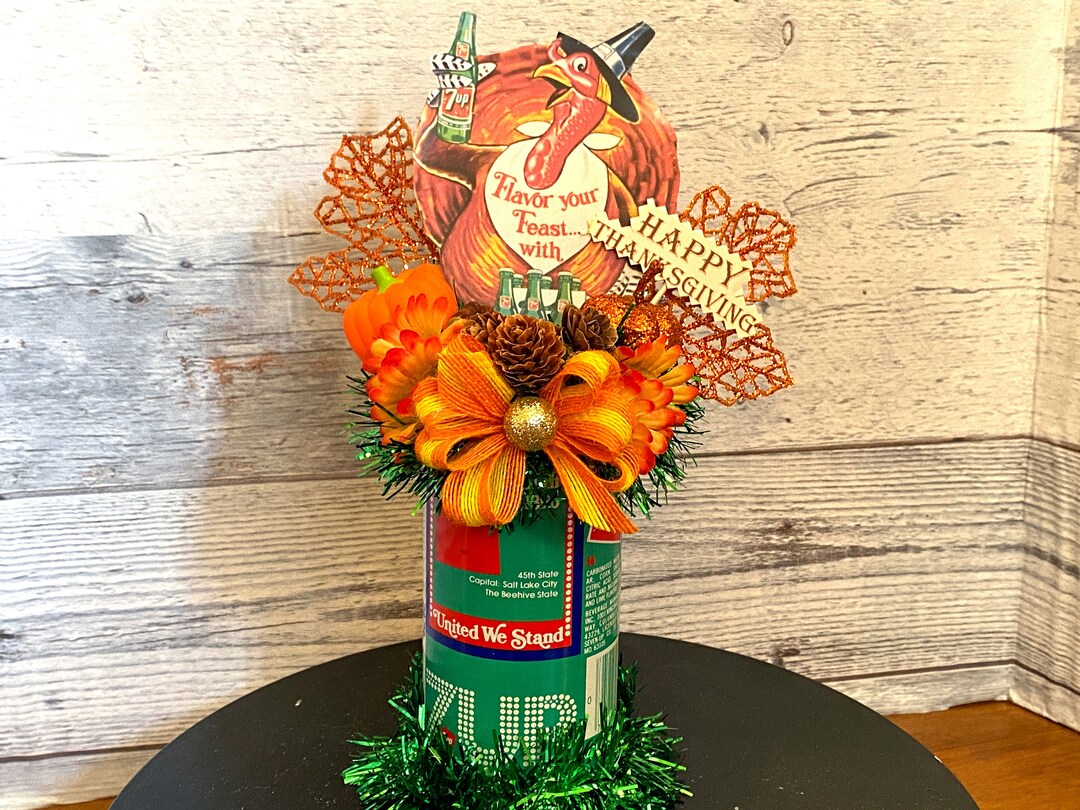 Vintage Thanksgiving Decor Vintage 7up Can Retro Thanksgiving ...