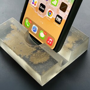Golden Cosmic Bloom Groove Resin iPhone Stand, Smartphone Stand, Zoom ...