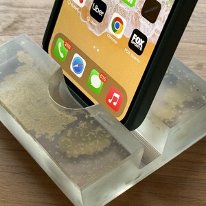 Golden Cosmic Bloom Groove Resin iPhone Stand, Smartphone Stand, Zoom ...