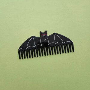 Vampire Bat Wide Tooth Comb // Black Vampire Bat Hair Comb - Etsy