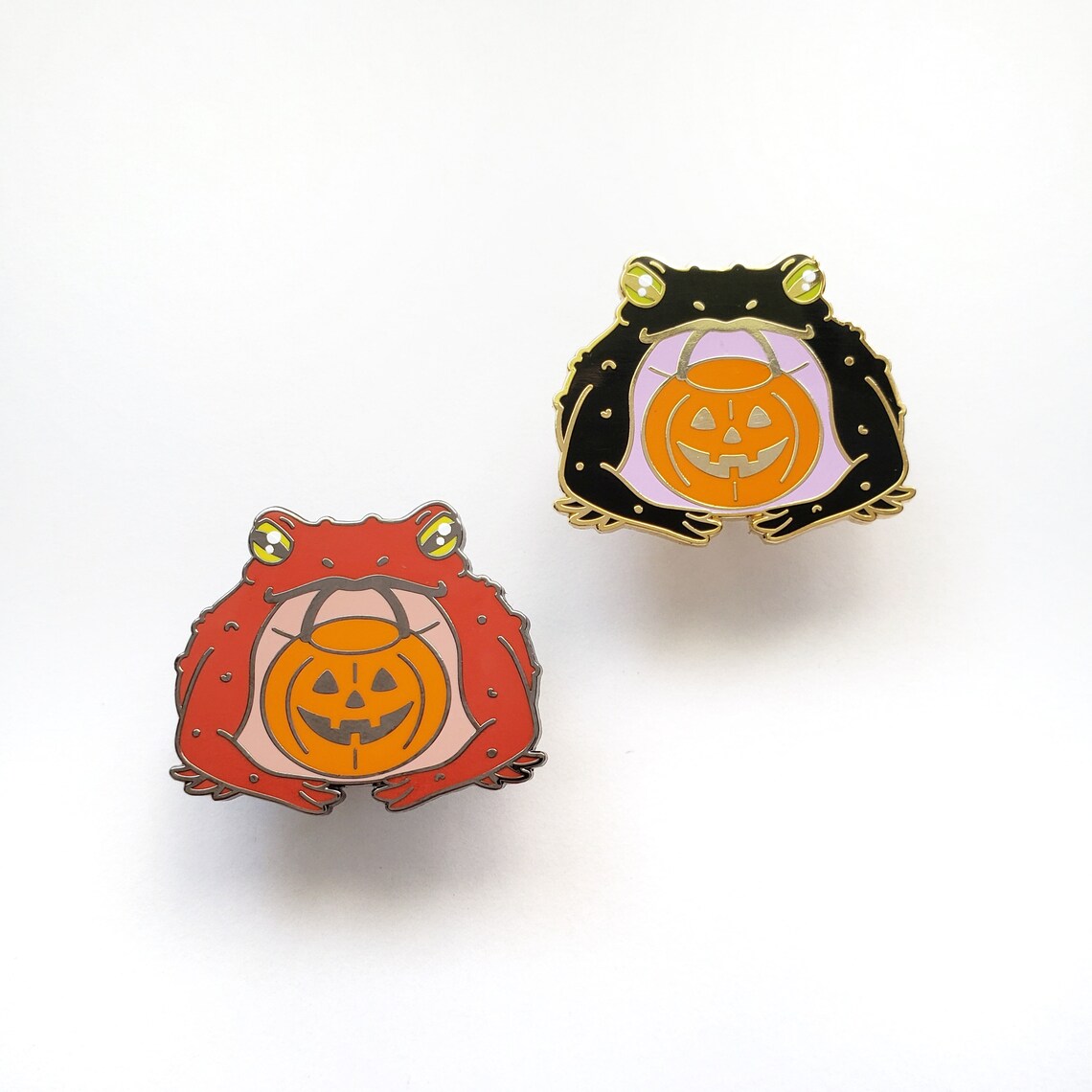 Trick-or-treat Toad // Red or Black Toad Holding Pumpkin - Etsy
