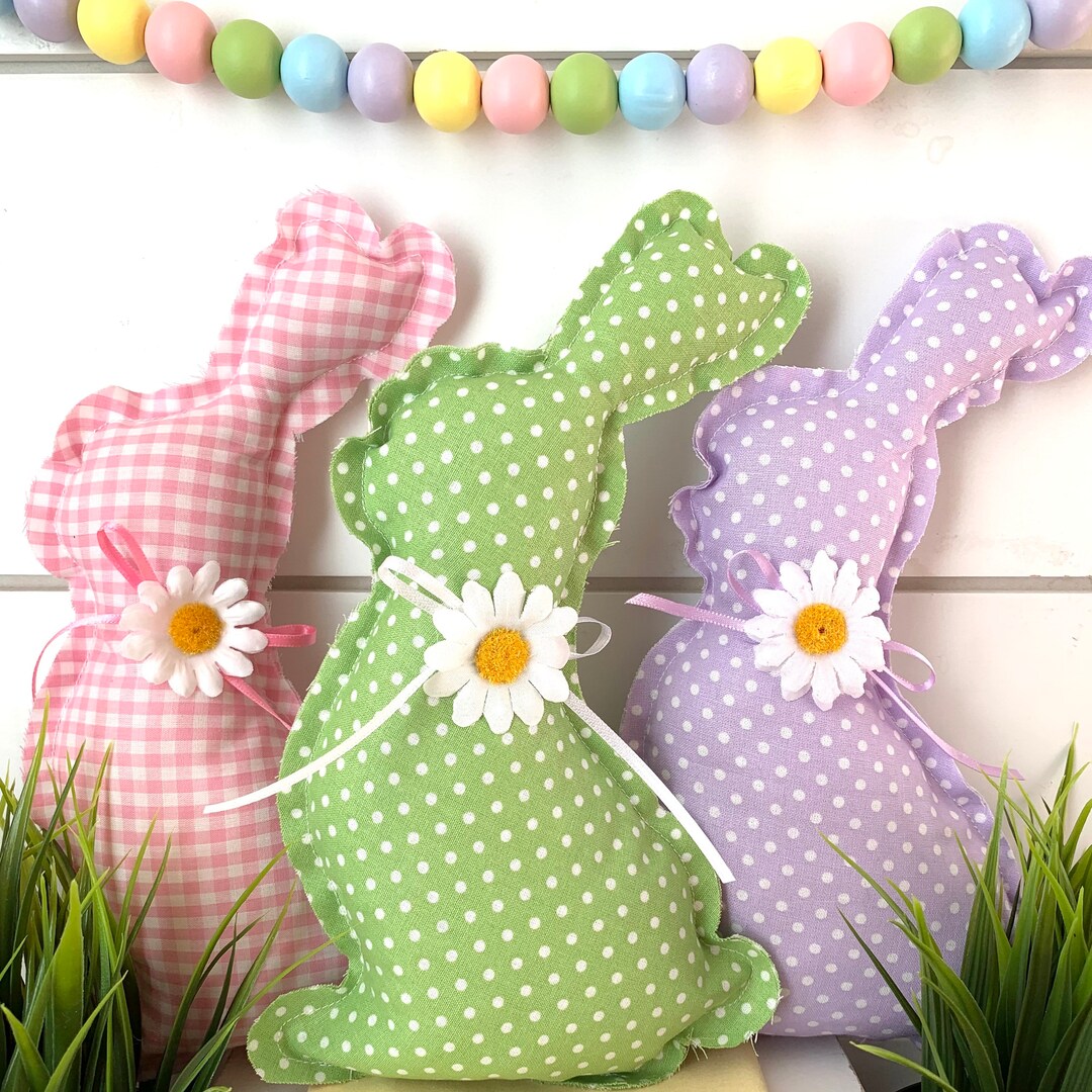 Spring Bunnies Daisy Garden - Etsy