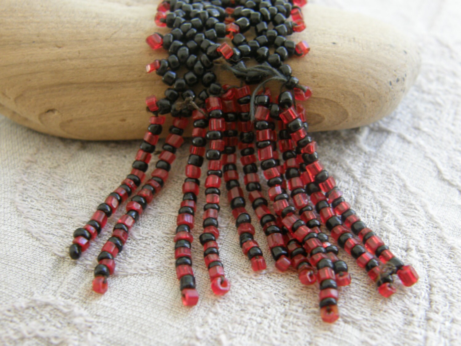 Vintage Woven-bead Flapper Style Necklace From the 1920s in Red and ...