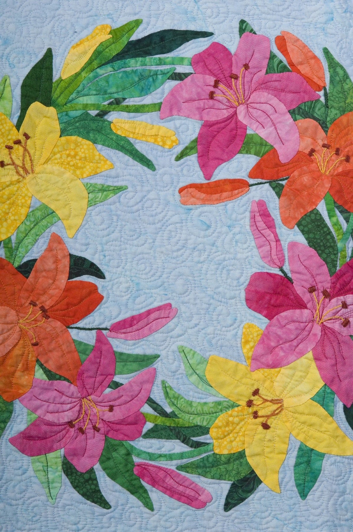 Quilt -- Wreaths of Daylilies, Nasturtiums, Morning Glories and ...