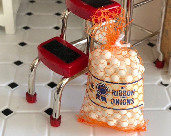 Miniature Onions, Bag of Mini Onions, Dollhouse Miniature, 1:12 Scale ...