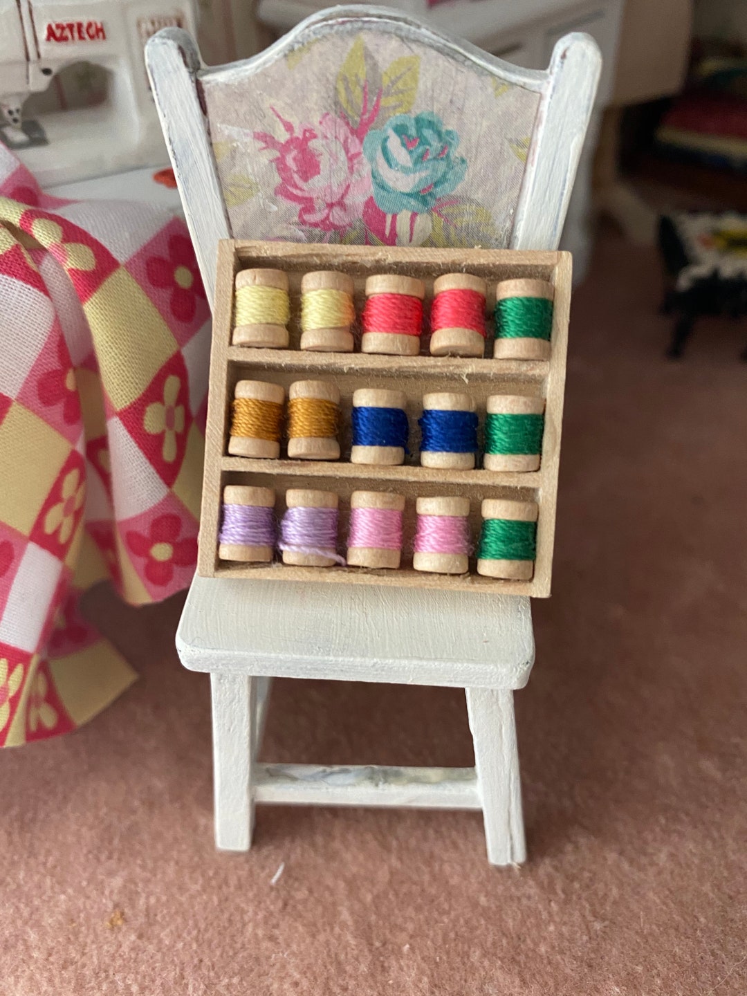 Miniature Thread Box, 15 Mini Wood Thread Spools, Dollhouse Miniature ...