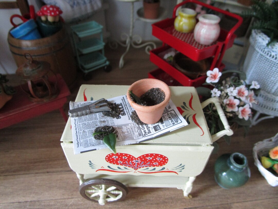 Miniature Planting Set, Mini Flower Pot, Dirt and Garden Trowel on ...
