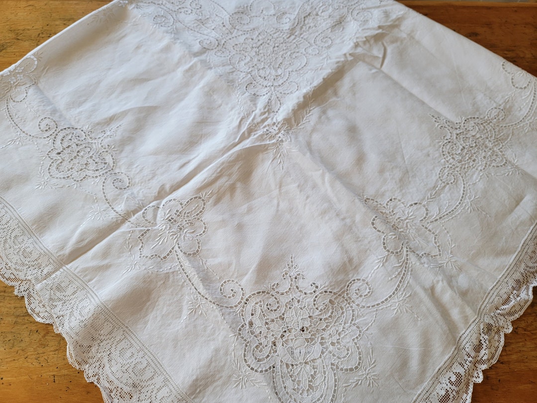 Vintage Linen Tablecloth Italian Hand Needlelace Embroidered Knotted ...