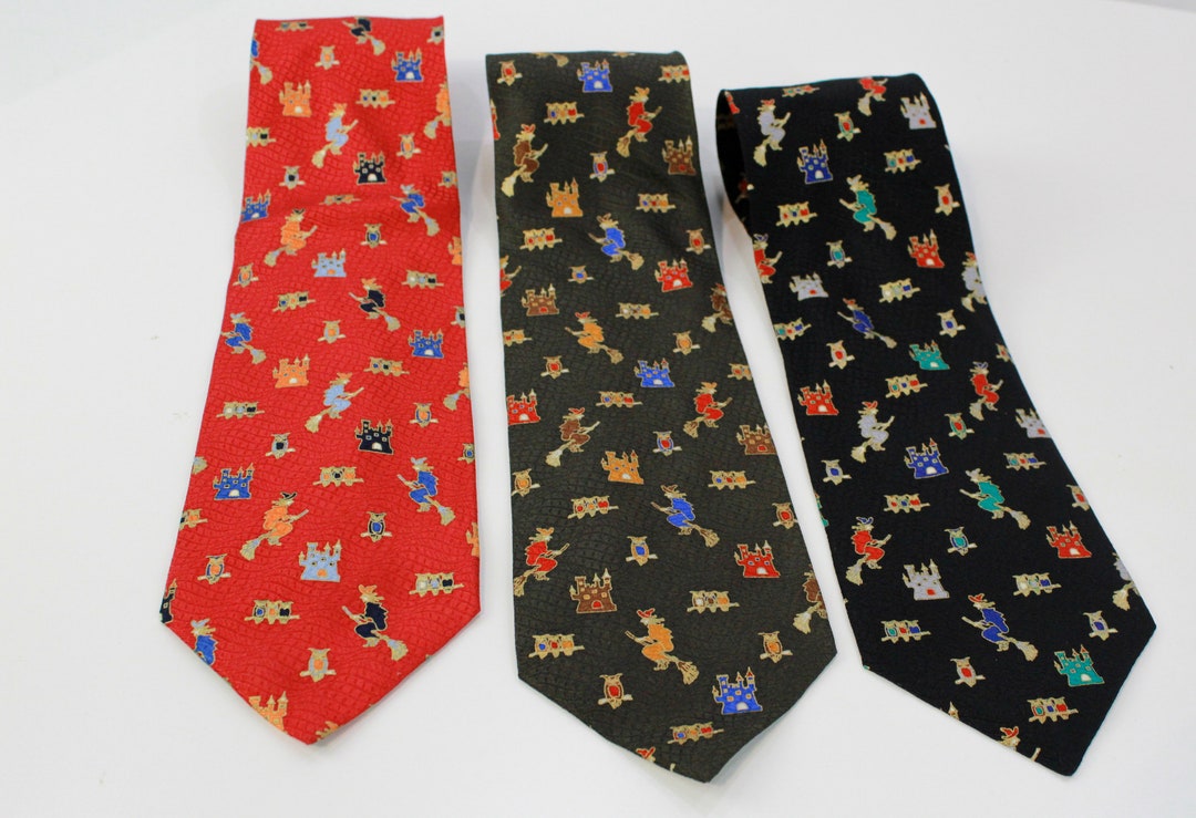 Vintage Halloween Tie, Novelty Neck Tie Deadstock, Witch Print, Themed ...
