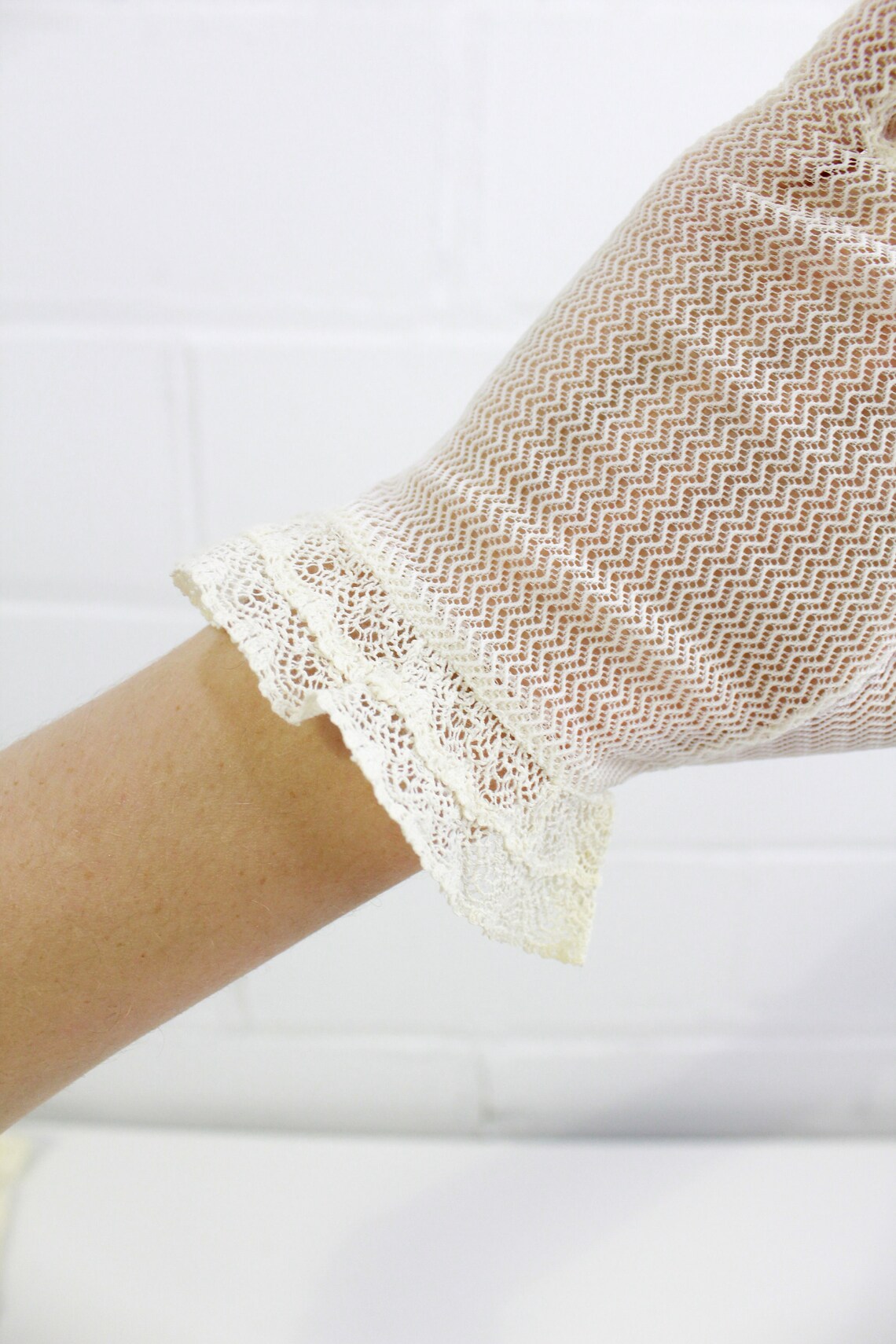 Vintage White Net Gloves with Lace Ruffle Bridal Gloves Mid | Etsy
