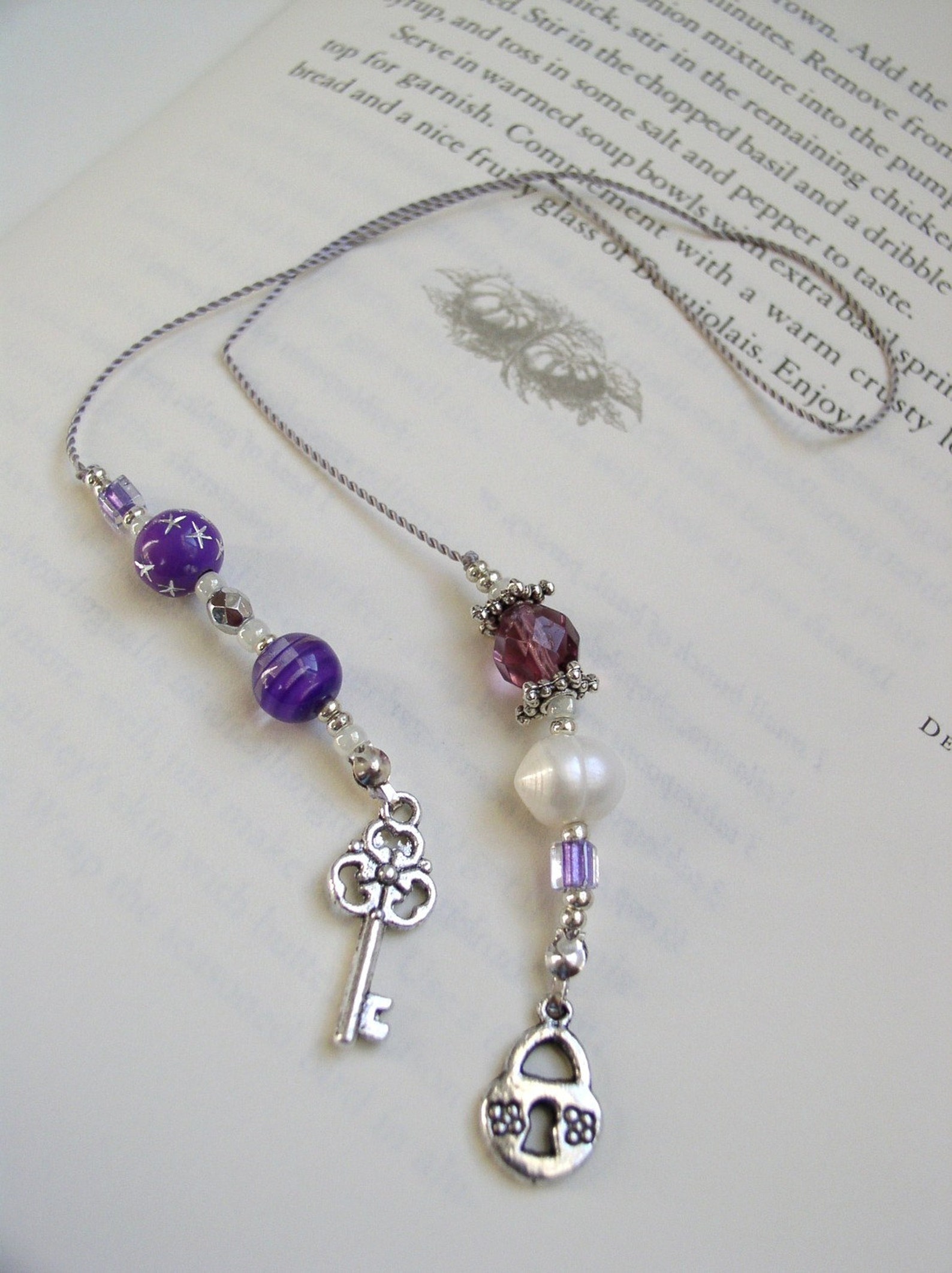 BEADED BOOKMARK Skeleton Key Elegant Bookmark Book Thong in Purple ...