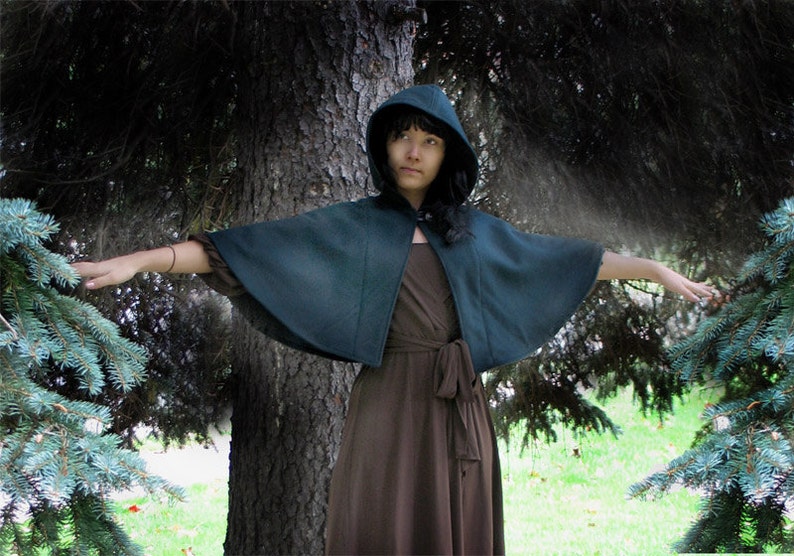 Capelet Red Capelet Wool Capelet Hooded Capelet Capelet With Hood - Etsy