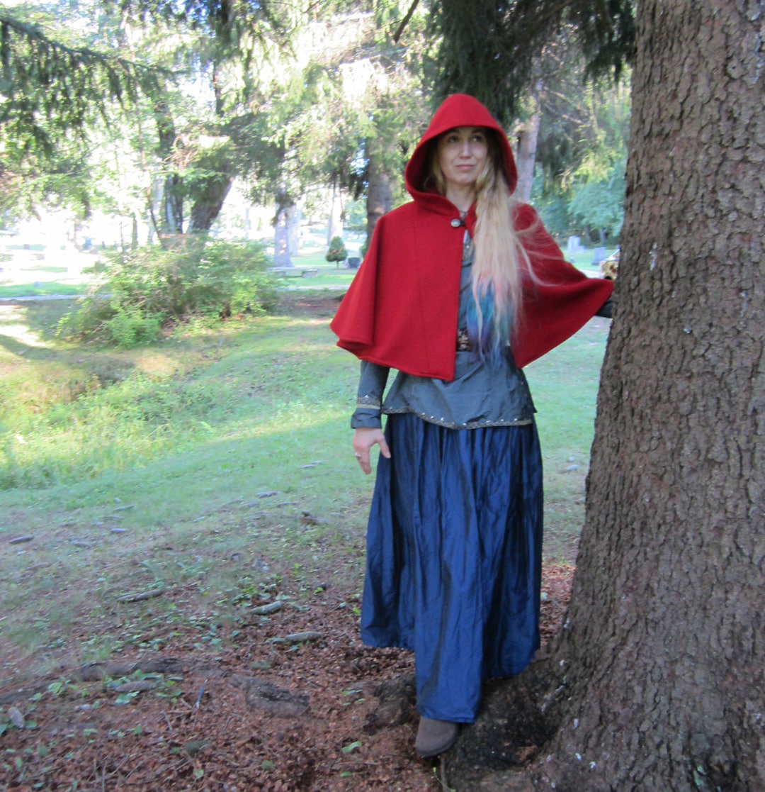Capelet Red Capelet Wool Capelet Hooded Capelet Capelet With Hood - Etsy