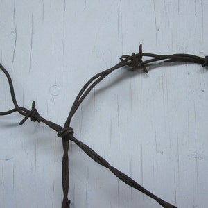 Gnarly Barbs Large Rustic Barbed Wire Heart With Arrow Made to Order ...