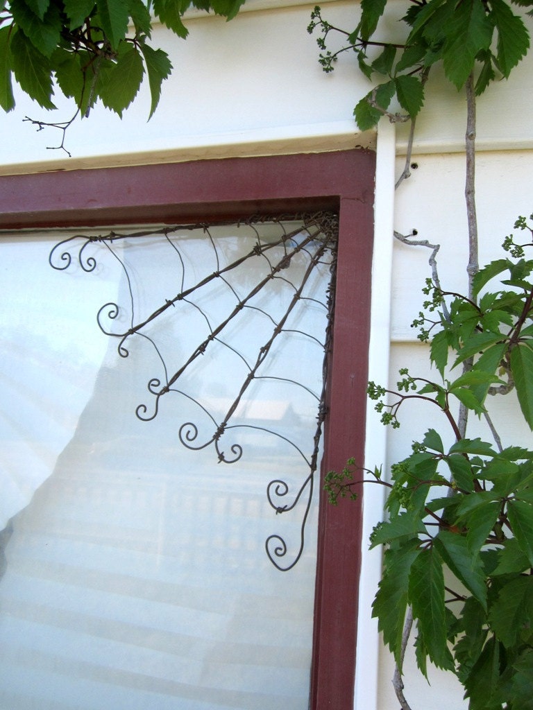 Wicked Wee Barbed Wire 12 Corner Spider Web Twisted for - Etsy UK