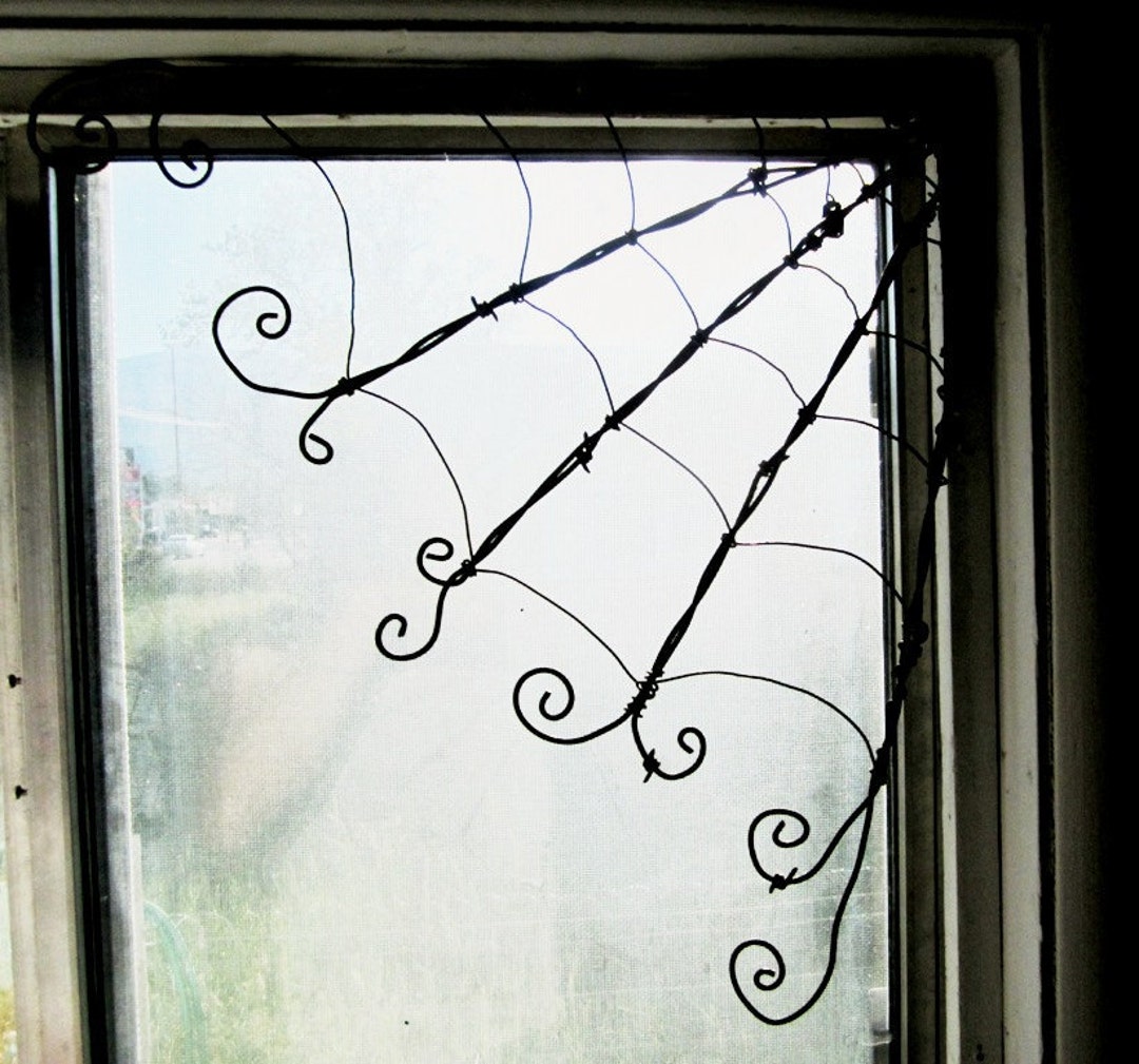 Wicked Wee Barbed Wire 12 Corner Spider Web Twisted for - Etsy