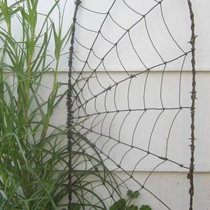 Beautiful Barbed Wire Spider Web Garden Trellis - Etsy