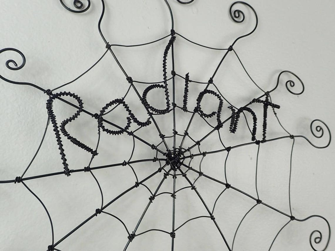 12 Radiant Charlotte's Web Inspired Barbed Wire | Etsy