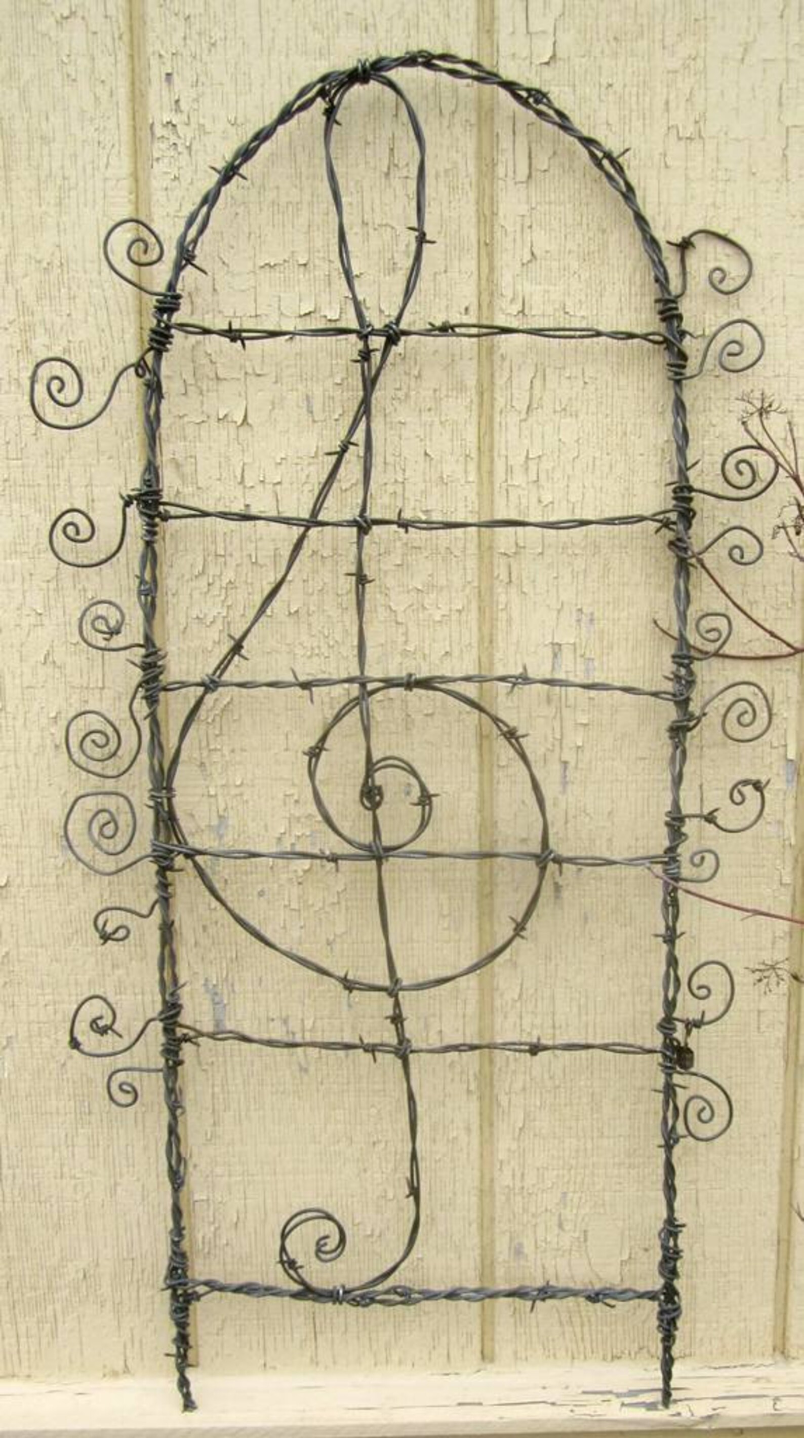 Lovely Lyrical Treble Clef Barbed Wire Garden Trellis Made to - Etsy