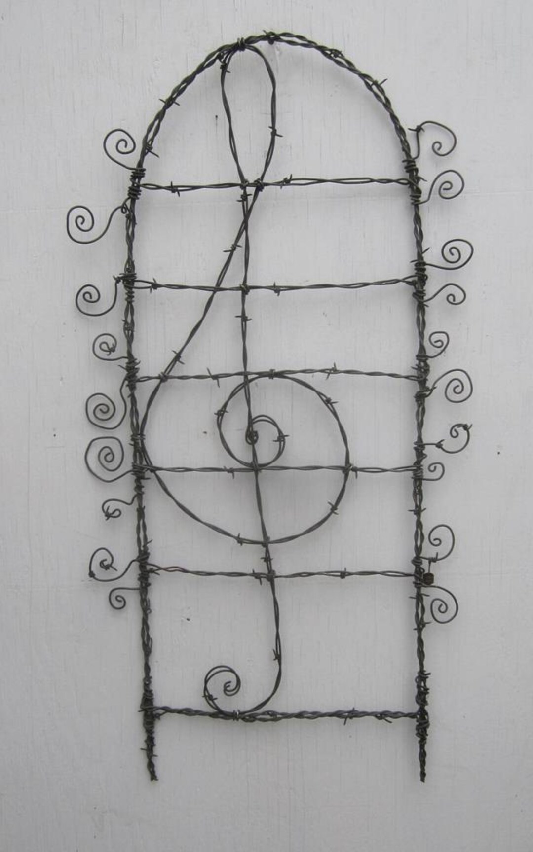 Lovely Lyrical Treble Clef Barbed Wire Garden Trellis Made to Order - Etsy
