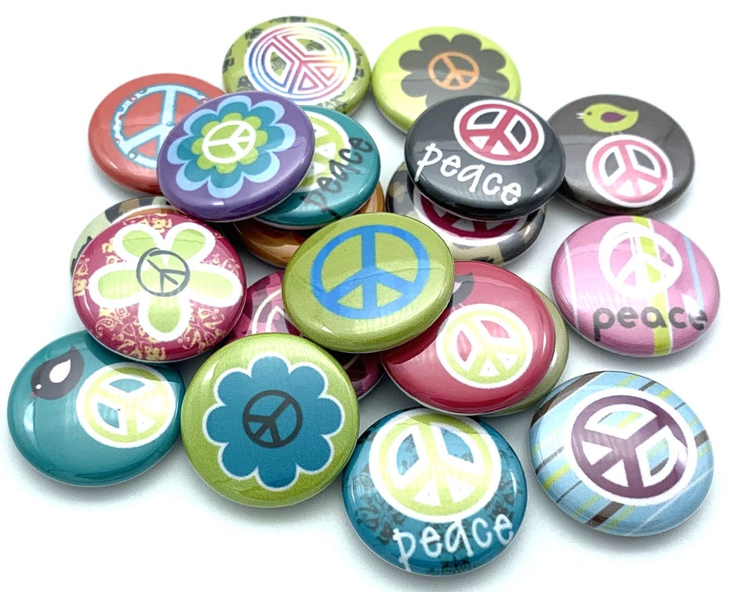 Peace Sign Buttons / Set of TWENTY / Various Sizes and Backs / Great ...