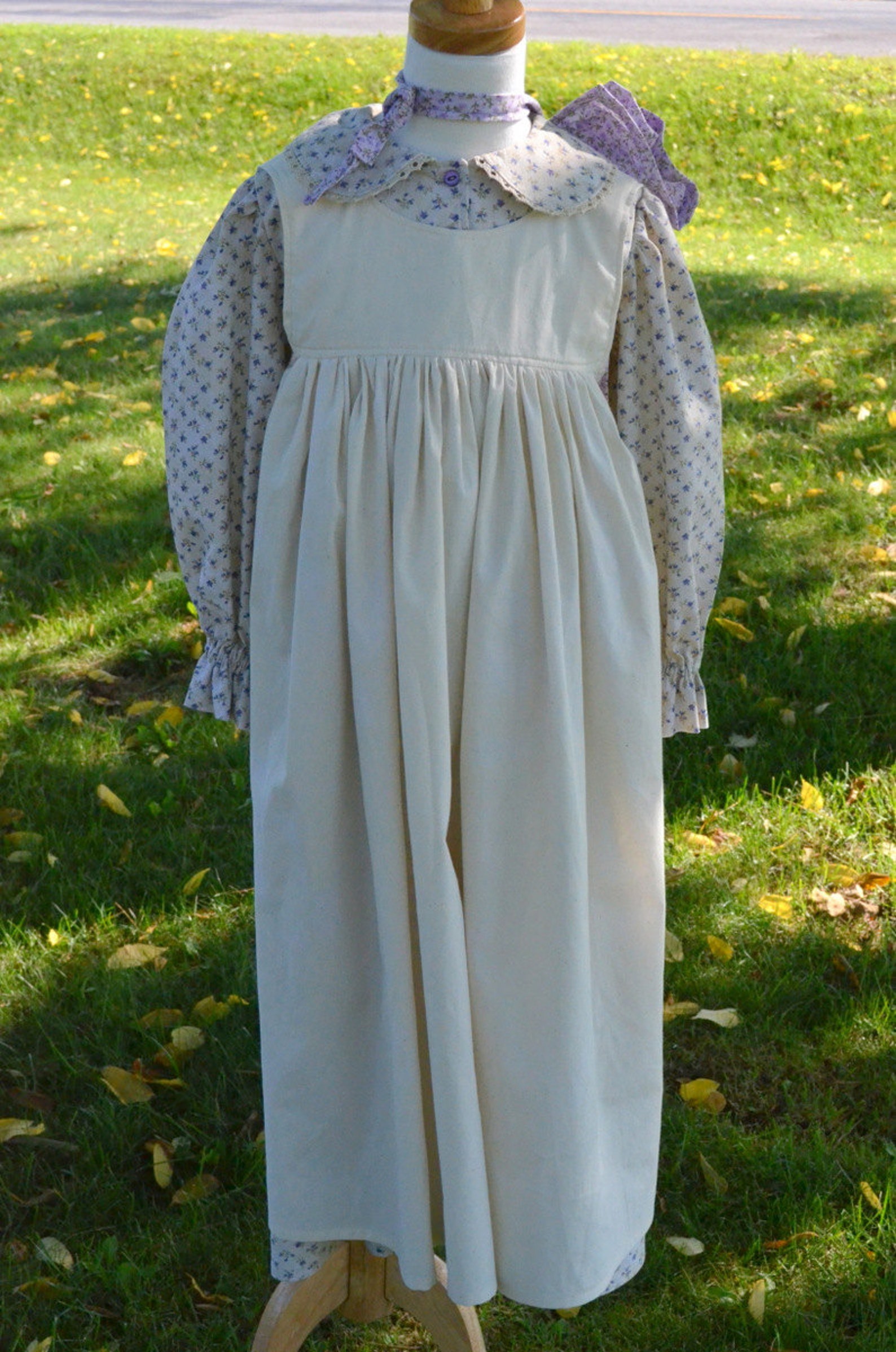 Girls Pioneer Dress With Bonnet and Pinafore Sizes 2-8 Laura | Etsy