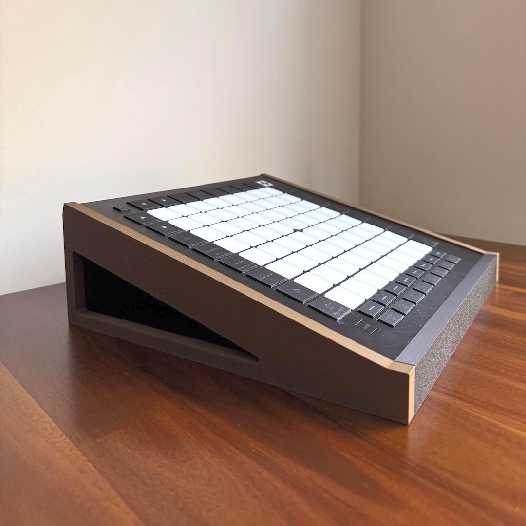 Novation Launchpad Pro MK3 Stand Walnut / Black - Etsy