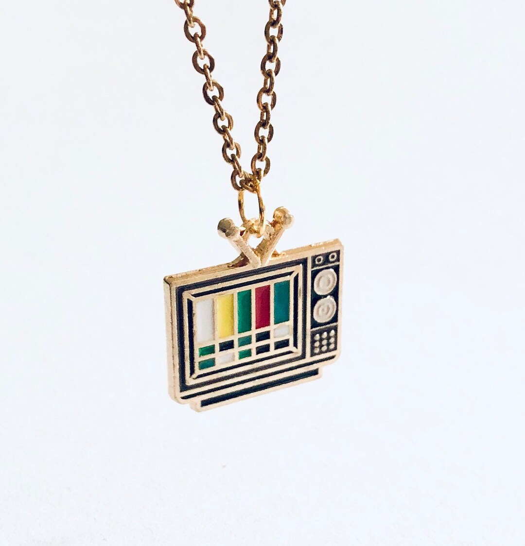 Retro TV Necklace, Old Fashioned Vintage Style Television Necklace ...
