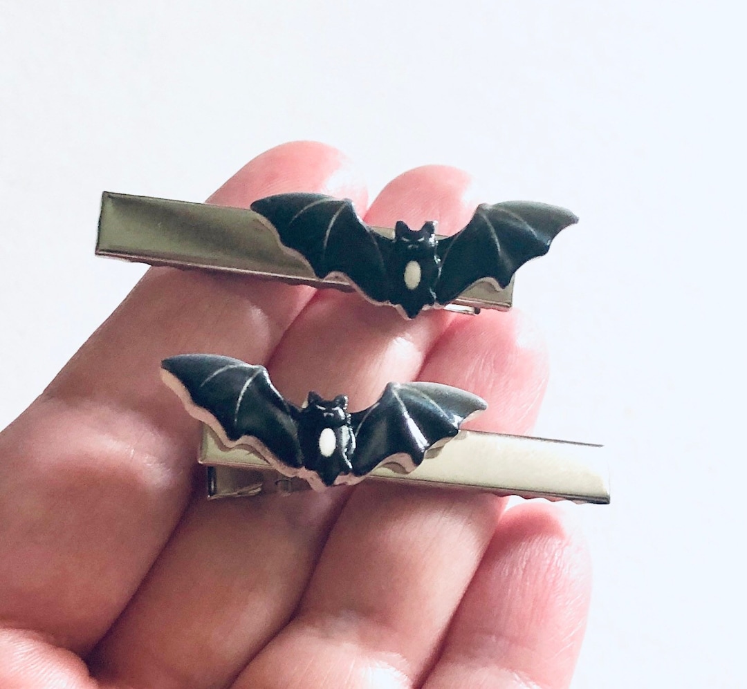 Black Bat Hair Clips SET OF 2, Bats Alligator Clips Barrettes Halloween ...