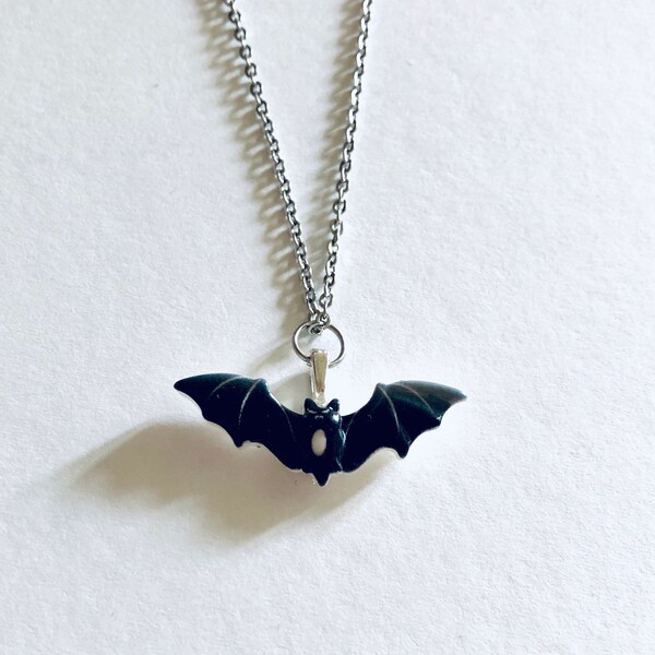 Goth Bat Necklace - Etsy