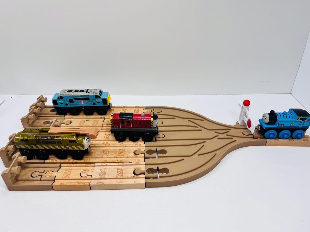 Wooden Railway 5 Way Split Train Track & Buffer/bumper Set W/w Thomas ...
