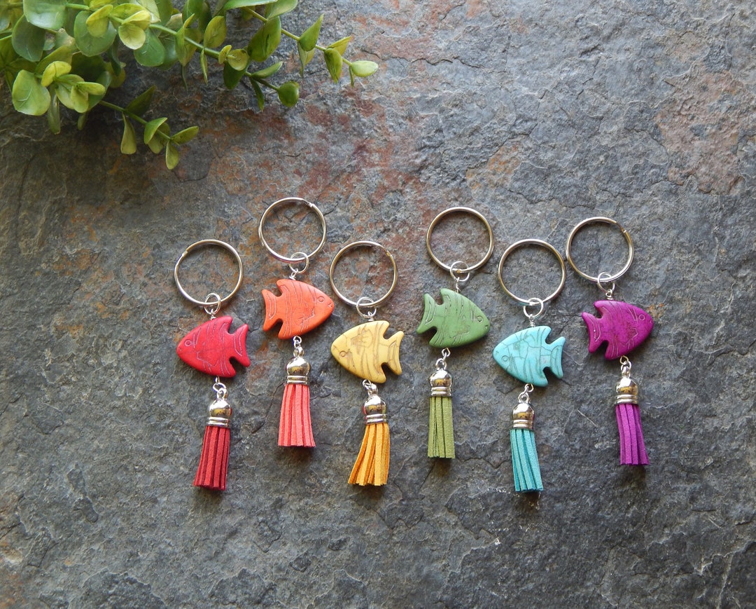 Rainbow Colors Stone Fish Keychain - Fish Tassel Charm - Zipper Pull ...