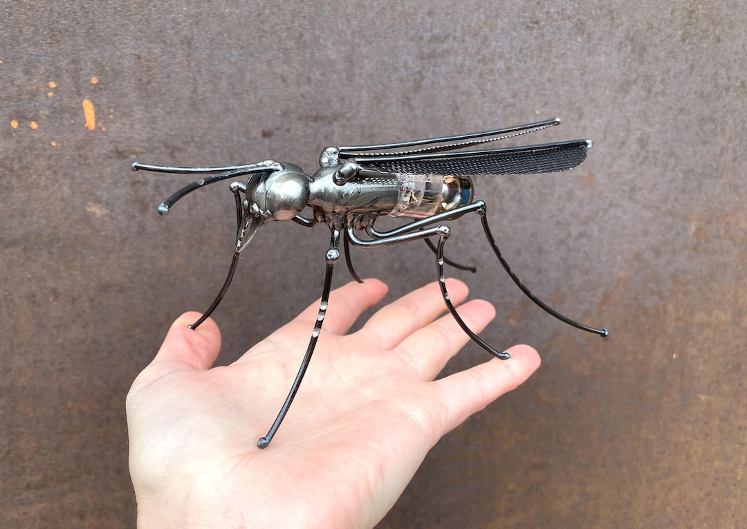 Steampunk Metal Wasp Sculpture – Handmade Art With Vintage Vacuum Tube ...