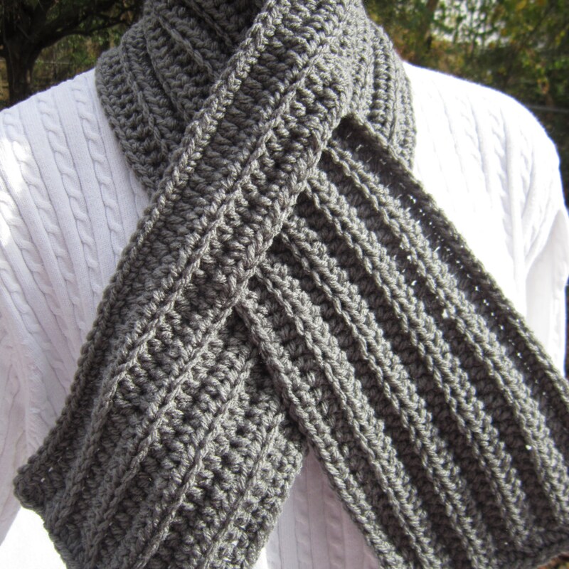 Knit Keyhole Scarf - Etsy