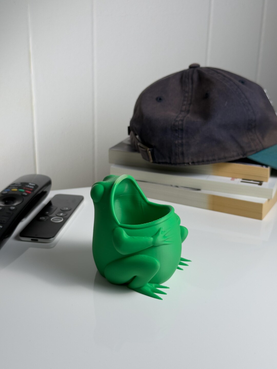 Desk Frog – Pencil Holder / Emotional Support Amphibian - Etsy