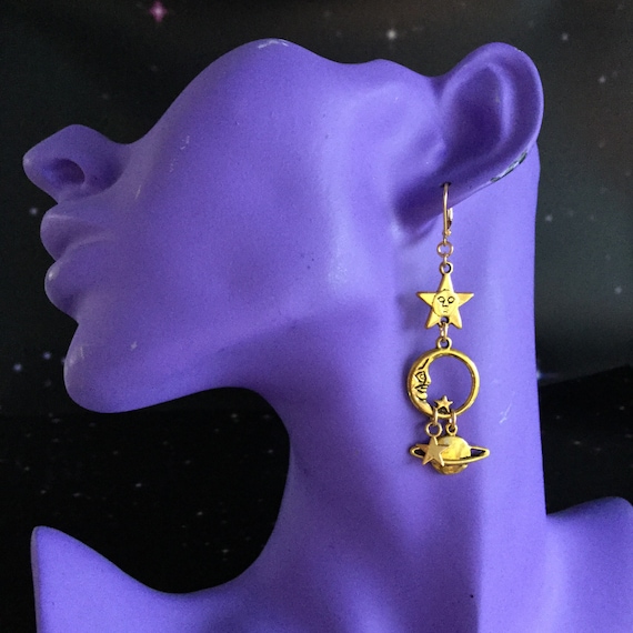 Etsy moon and star earrings store