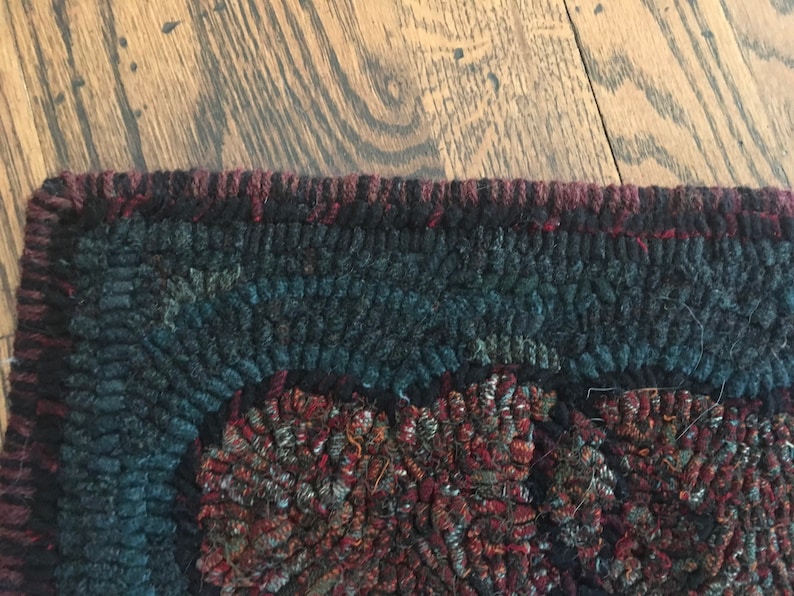 Hand Hooked Rug Mat Runner Three Hearts With Vintage Paisley - Etsy