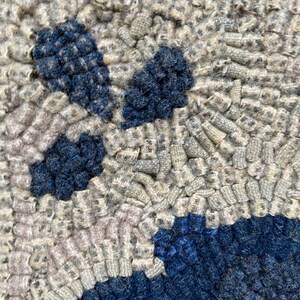 Blue and Tan Primitive Style Hooked Rug Runner Rabbit Pair in Stoneware ...