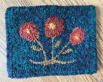 Primitive Folk Art Hooked Wool Mini Rug Little Black Chicken - Etsy