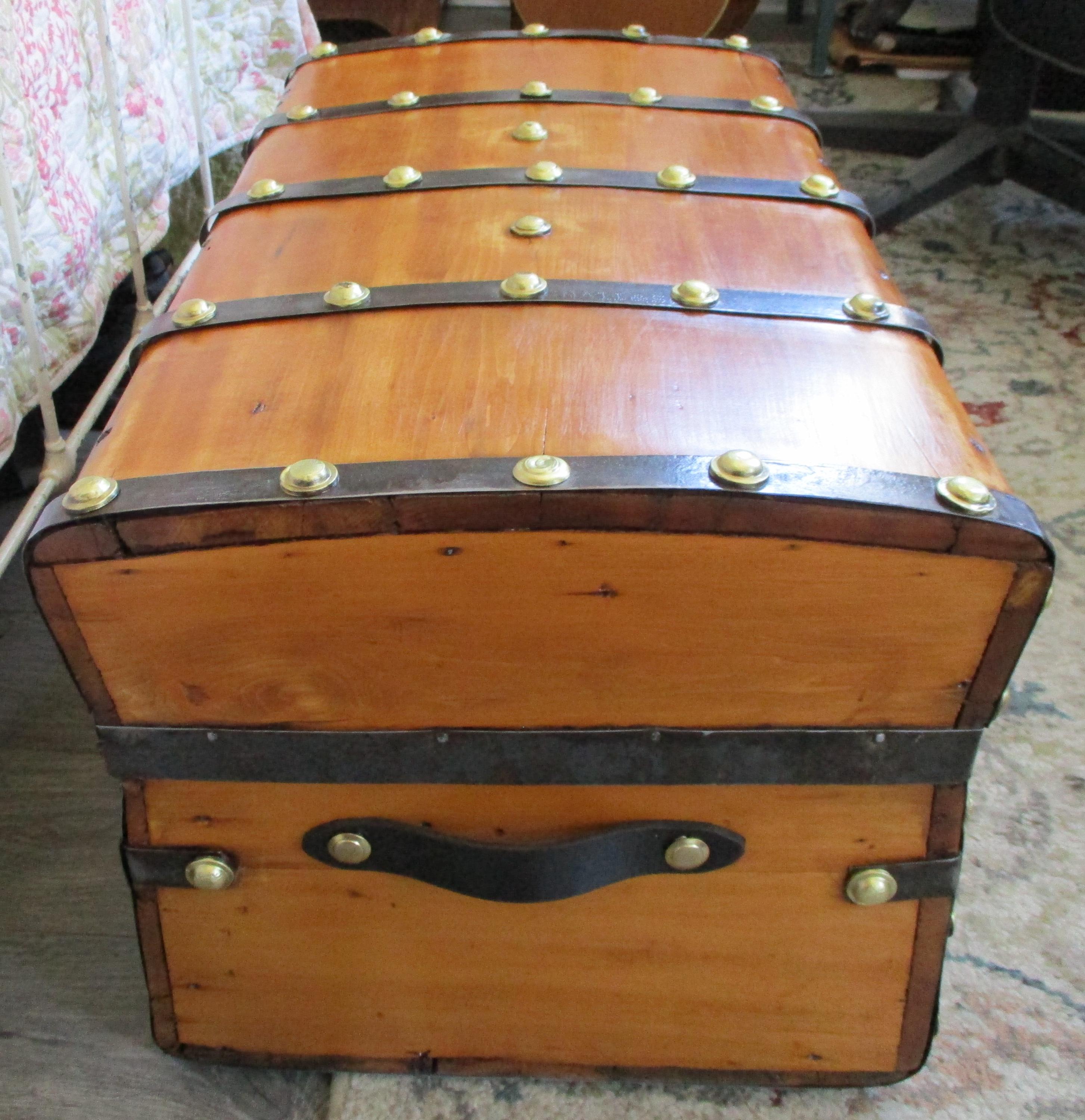 Antique "jenny Lind" Stagecoach Trunk, Classic Vintage Brass Studded ...