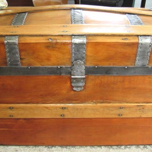 Antique Hump or Camel Back Stagecoach Trunk, Vintage Top Quality ...