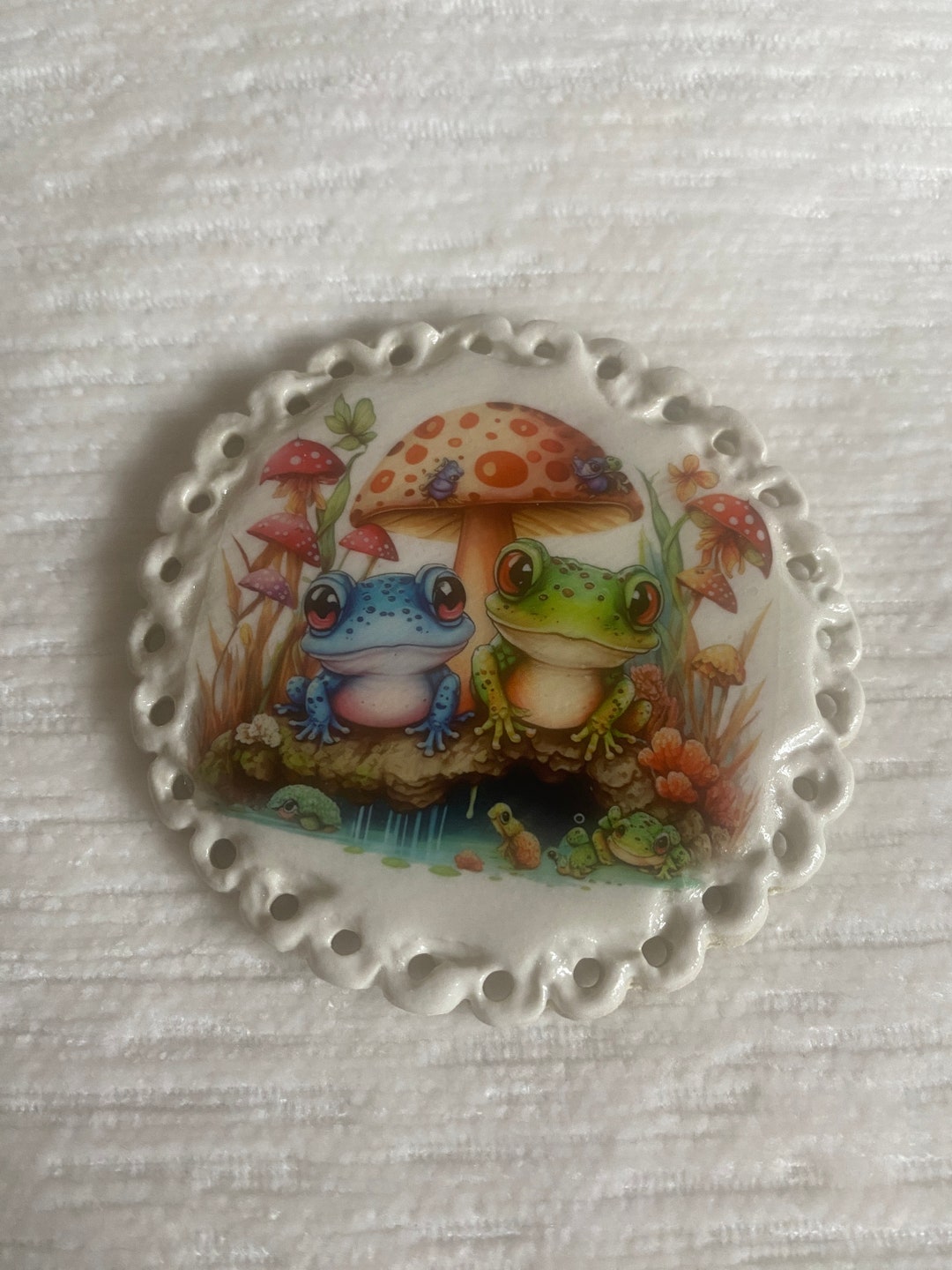 Stoneware Adorable Frogs Pine Needle Base 2 3/4'' #207 - Etsy