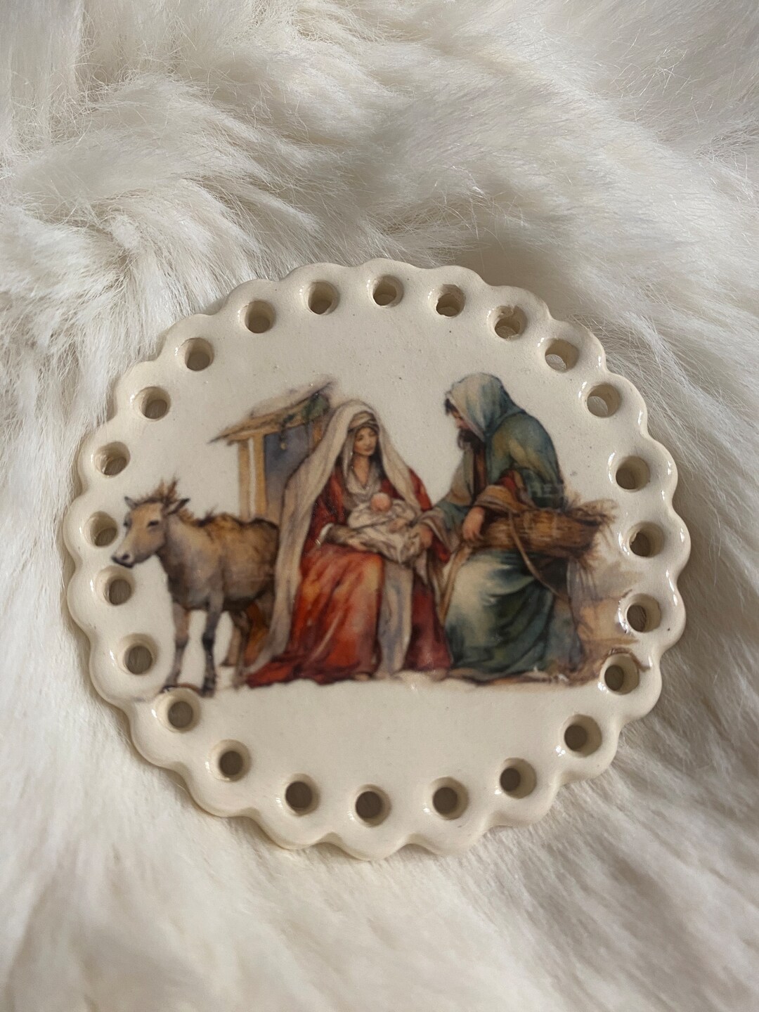 Joseph Mary Baby Jesus Christmas Pine Needle Base - Etsy